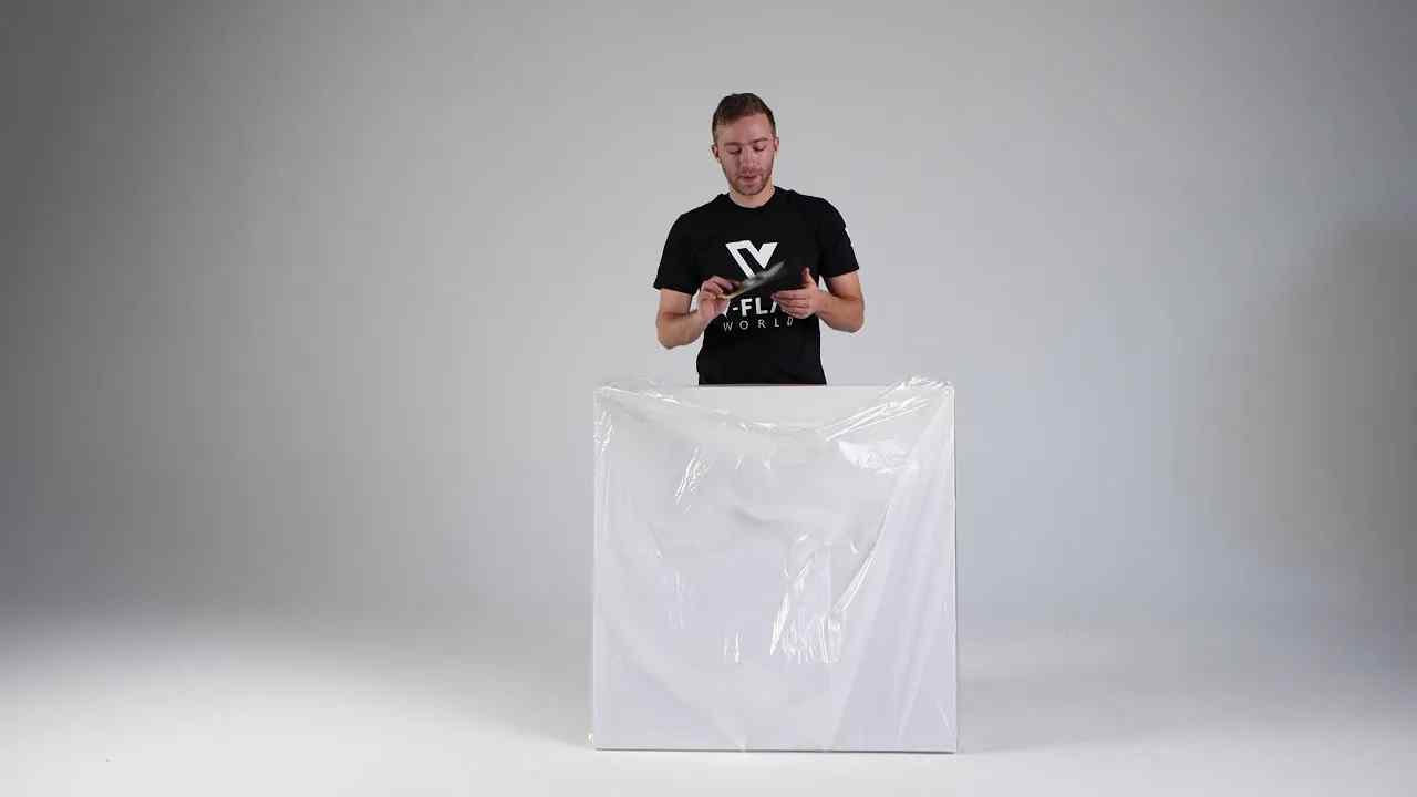 V-Flat Unboxing: How to Set Up Foldable V-Flats (Video)