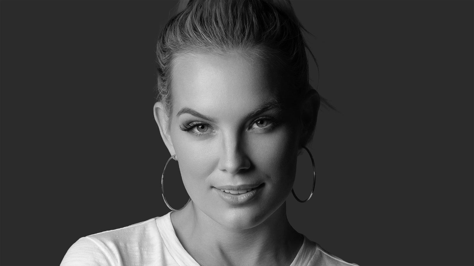 High Quality Foldable V-Flats – V-Flat World